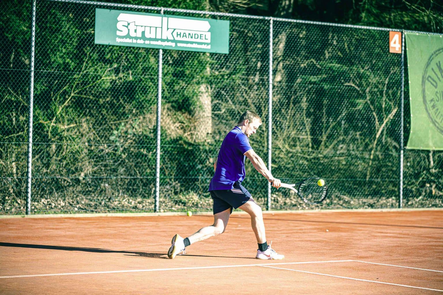 Hoe groot is een tennisbal? | Afmetingen en gewicht van een tennisbal